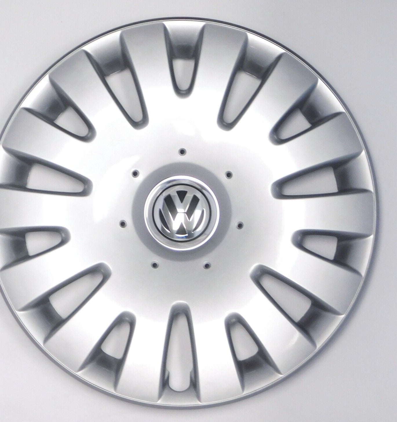 Genuine OEM VW Hubcap Jetta Rabbit 2005-2010 Cover fits 16" wheel - Ch ...